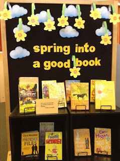 Library Displays: Spring into a Good Book