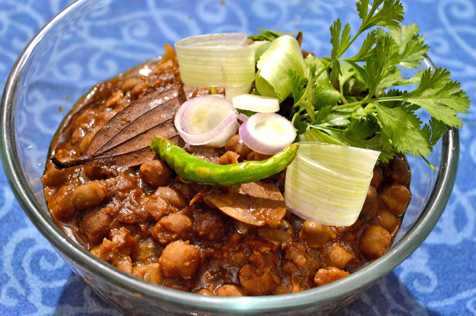 exotic-n-easy cooking: Amla Chholay (Chick Peas Curry with Gooseberry)
