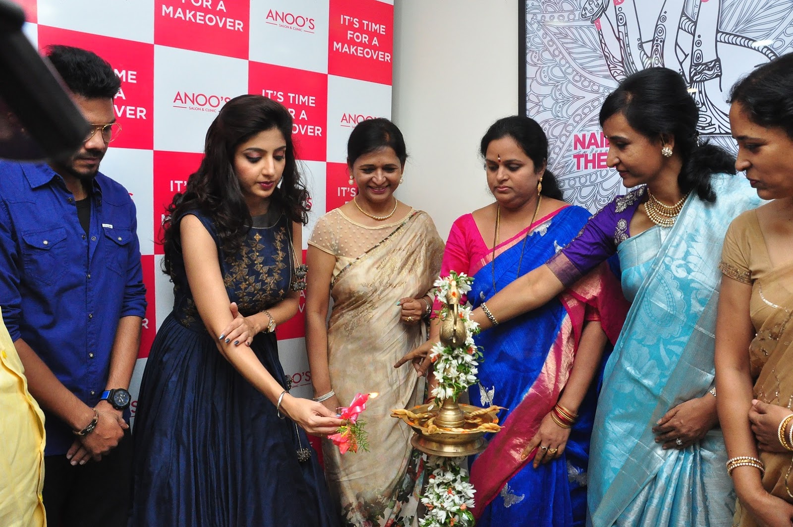 Hyderabad News Network: Anoos launches 35th clinic and salon at ...
