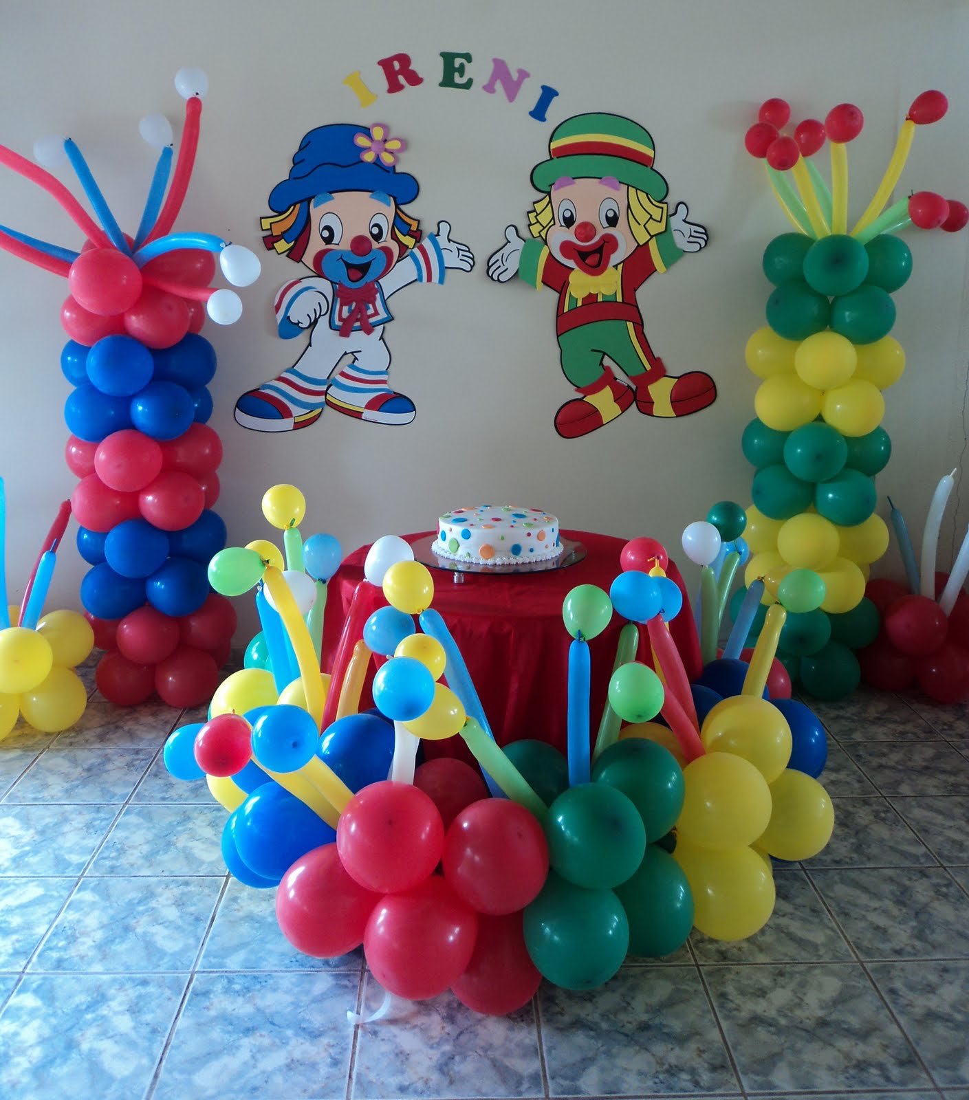 CHIQUITA E SUA TURMA: DECORAÇÃO DE FESTAS INFANTIS COM BALÕES