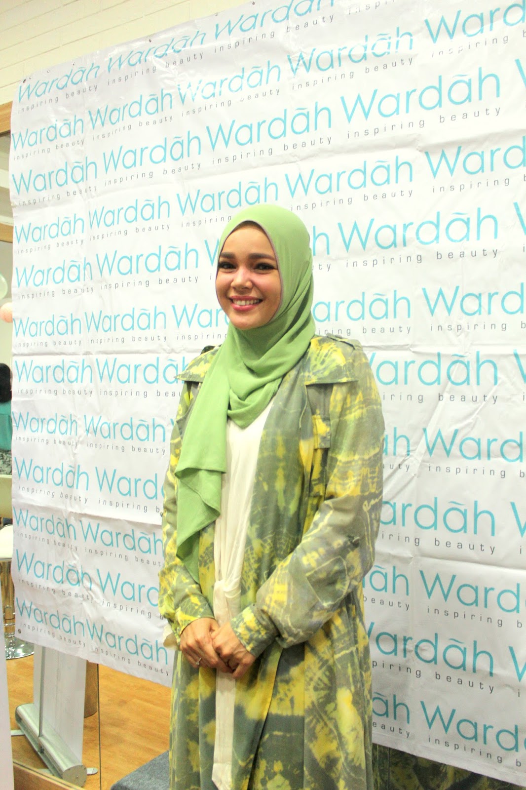 Meet and Great with Dewi Sandra di Wardah Beauty House - KUSUMASTUTI