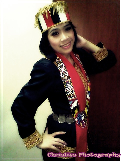 It's All About Us !!: When Bisaya Girl In Bidayuh Costume ! :)