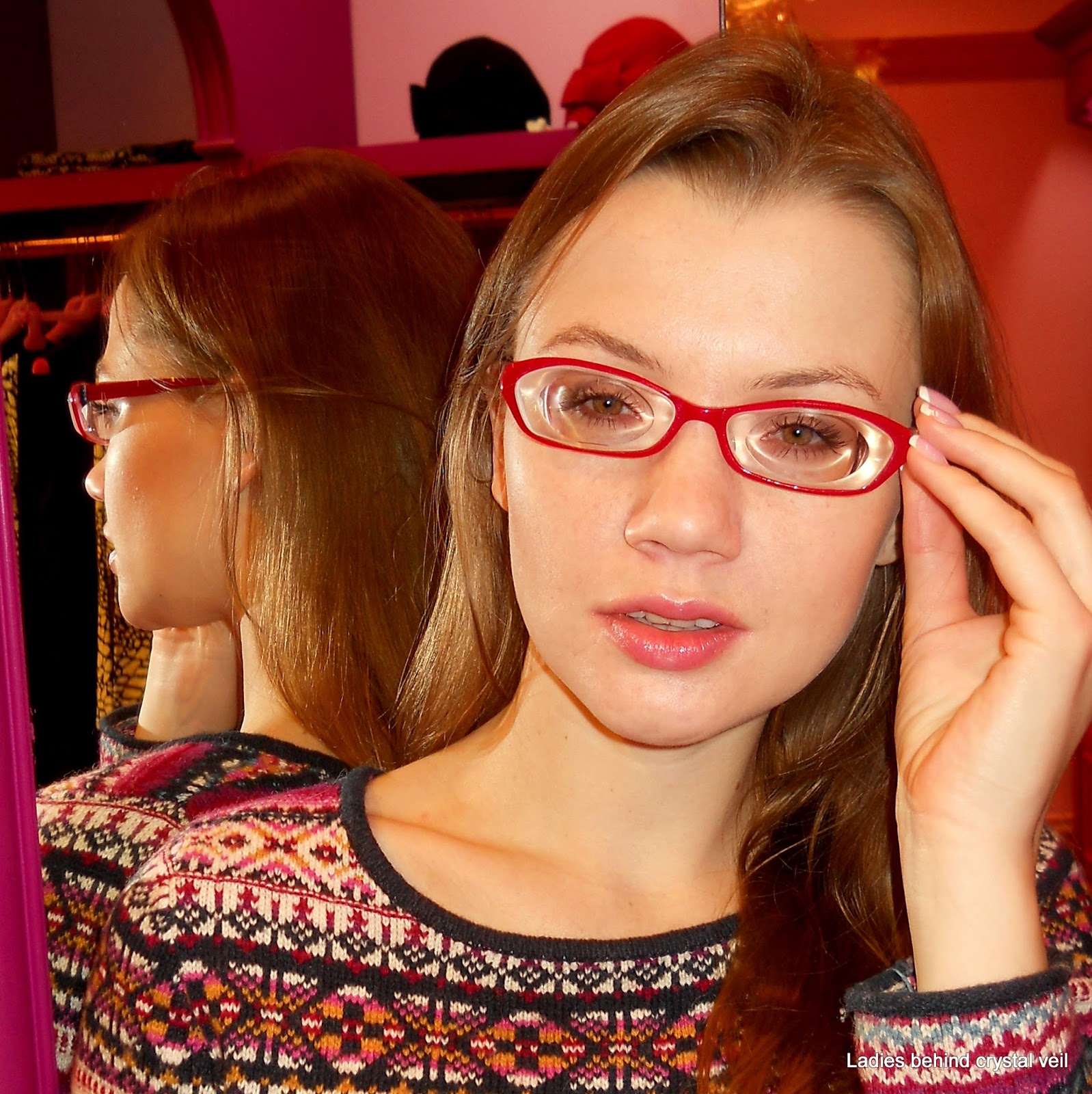 Lovely ladies behind crystal veil: Anna 098