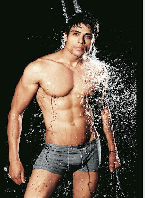 Hot Body Shirtless Indian Bollywood Model And Actor Who Is This Hottie In The Shower