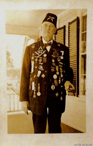 Grand Master Finds New Masons are Disillusioned with Titles ~ The Past ...