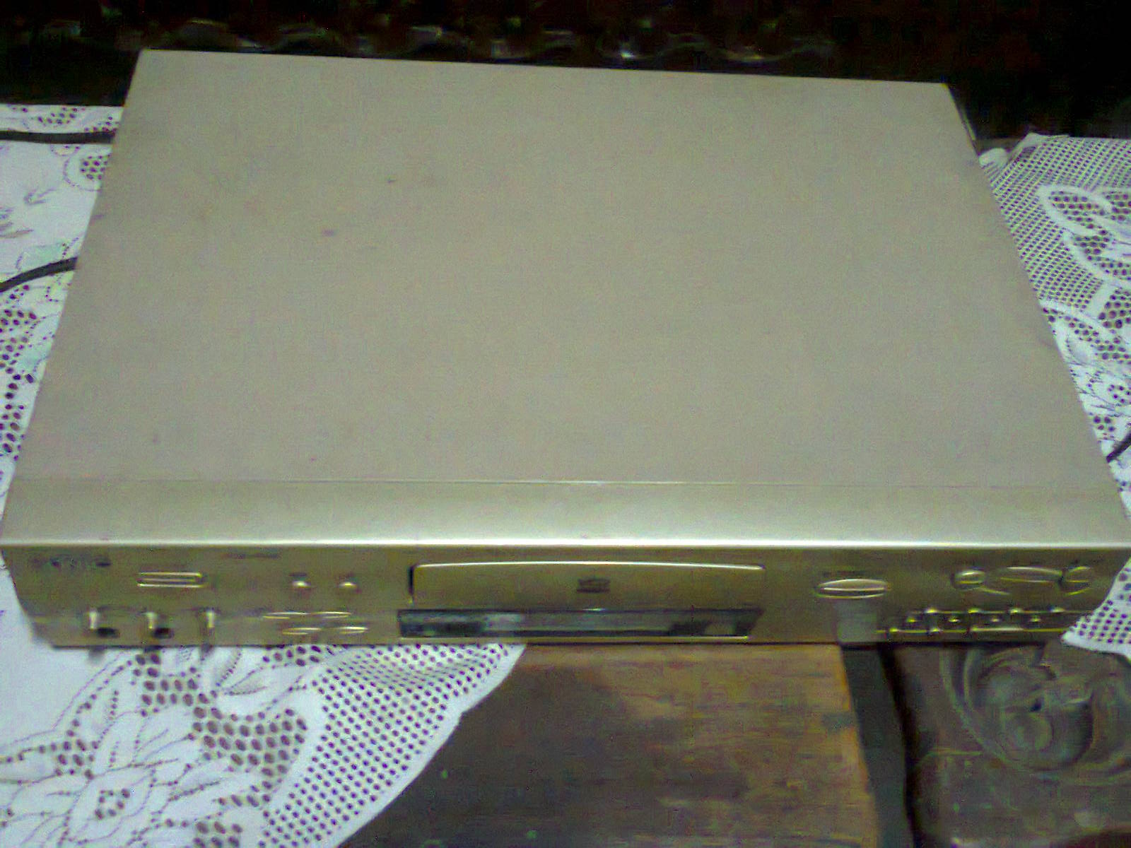 Memperbaiki DVD Player Sonic Rusak