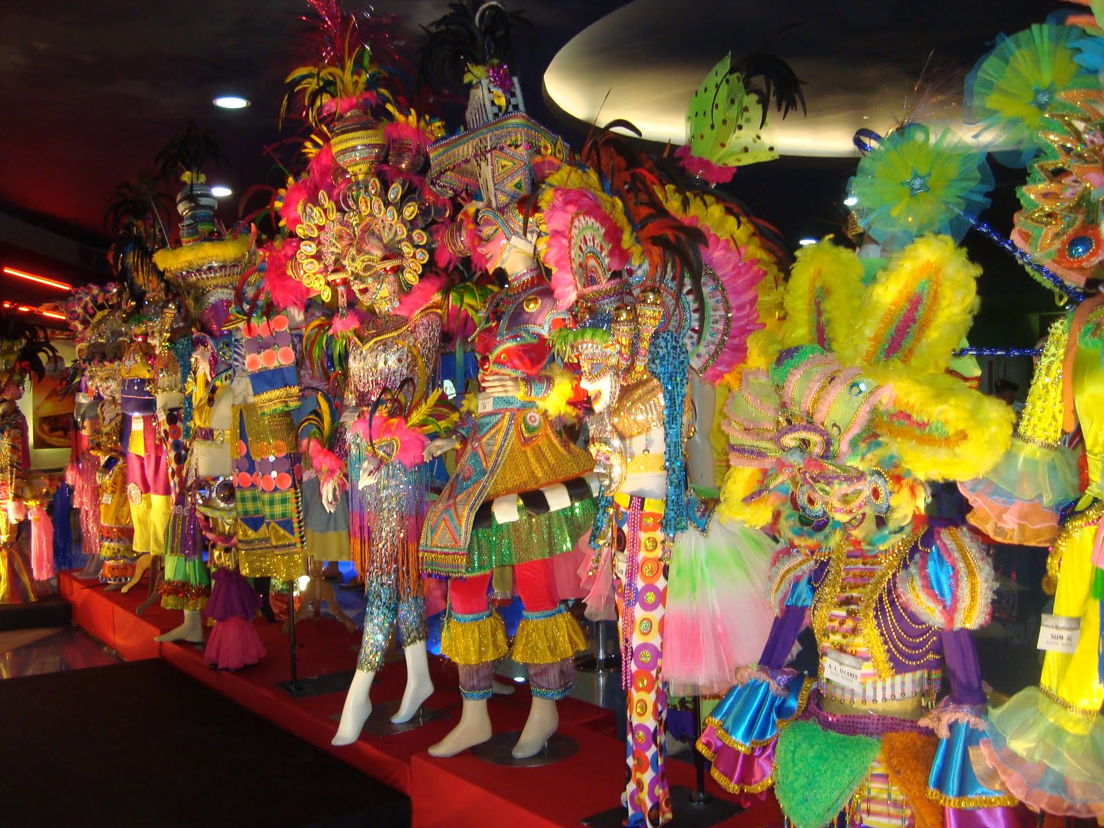 Bacolod Tours: Masskara Costumes 2011
