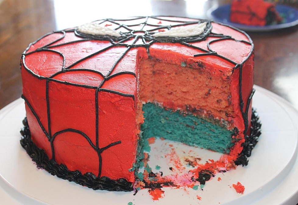 Lilyquilt: Spider-Man Birthday Cake (Tutorial)