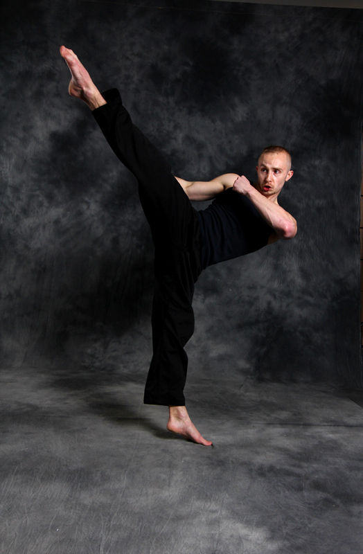 Brian Howard Cage Fight: Brian Howard Martial Arts photoshoot with ...