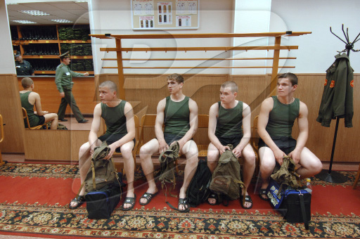 Boys in short shorts: Fit military lads in shorts