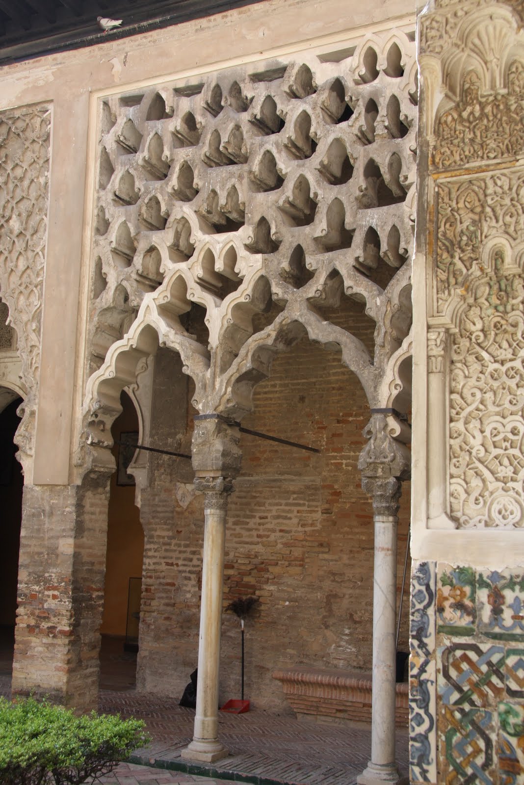 Upstream Sight: Restos Almohades en el Alcázar de Sevilla