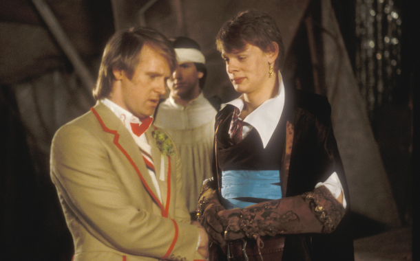 Doux Reviews: Doctor Who: Snakedance