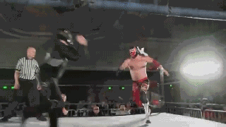 Super Dragon obliterates El Generico with a brutal lariat! : SquaredCircle