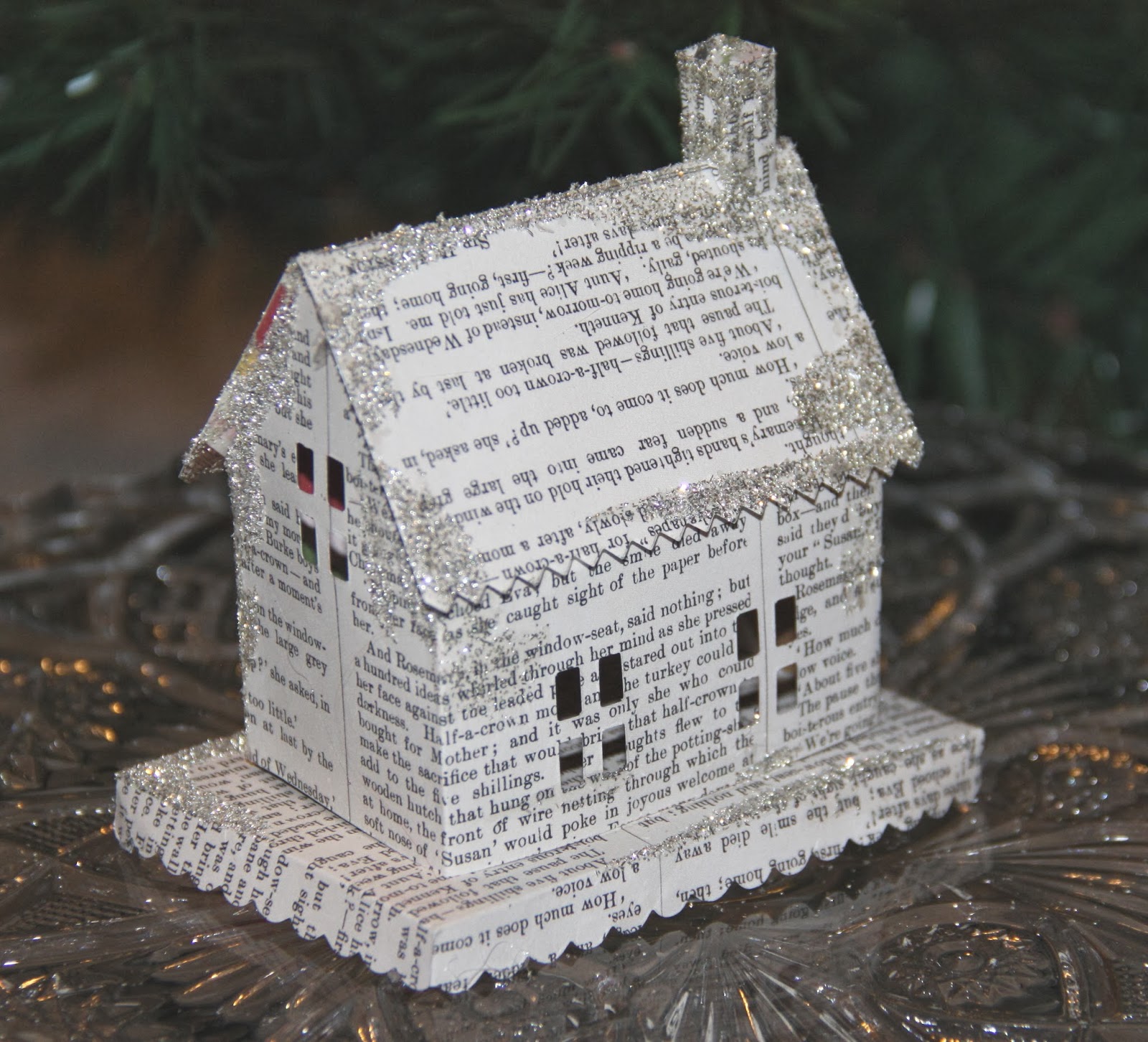 Isa Creative Musings: Sugar Plum Bazaar - Vintage Inspired Paper Houses