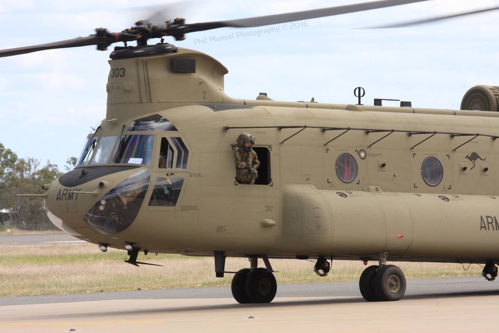 Air Queensland.blogspot: Australian Army Boeing CH-47 Chinook medium ...