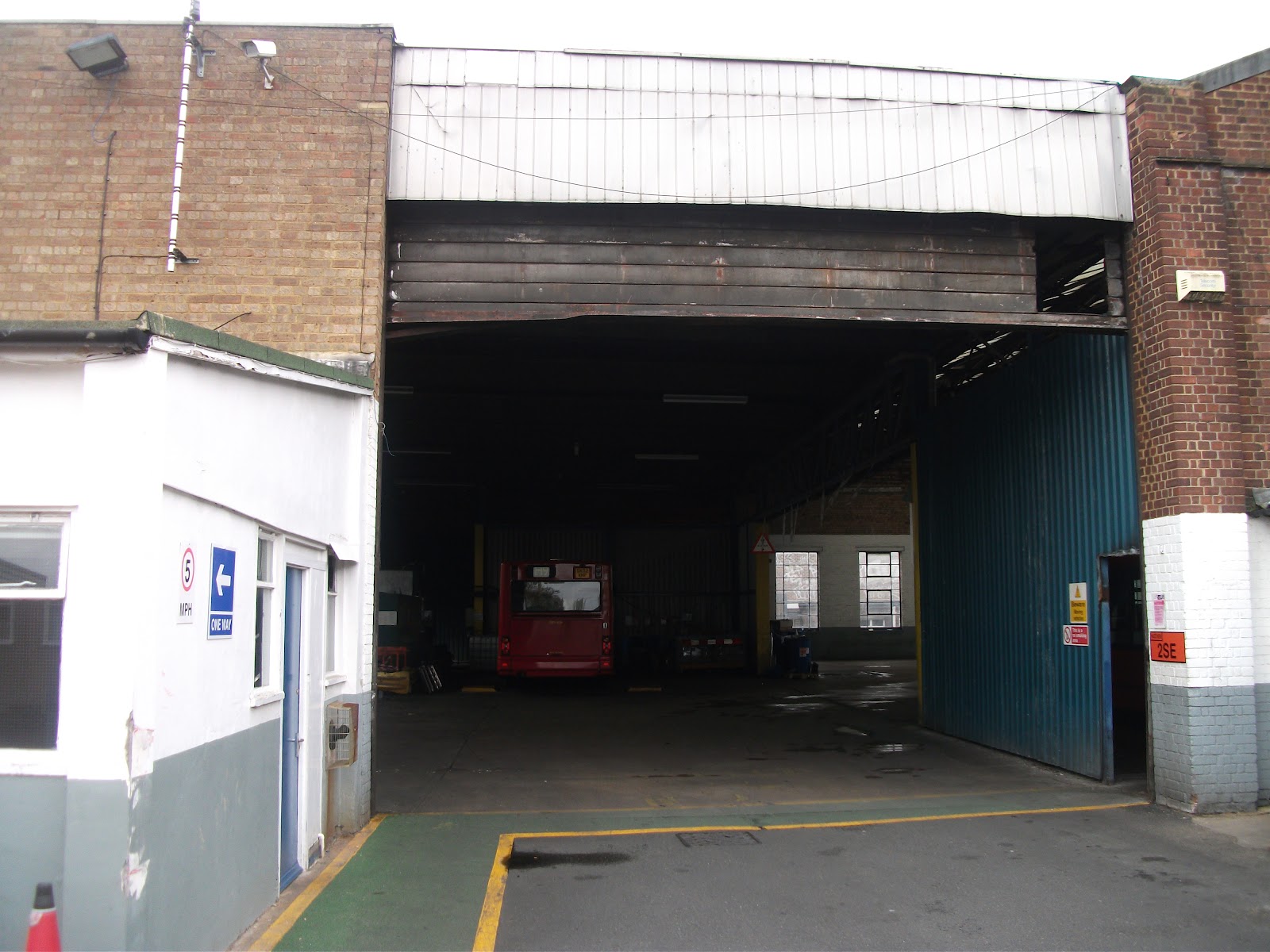 The Circle of London : London Sovereign Harrow Garage [SO]