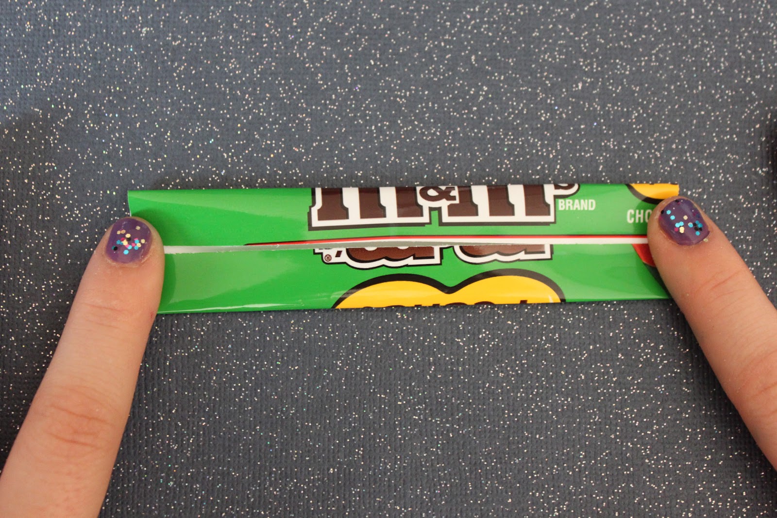 love is in the details: Candy Wrapper Accessories- a tutorial