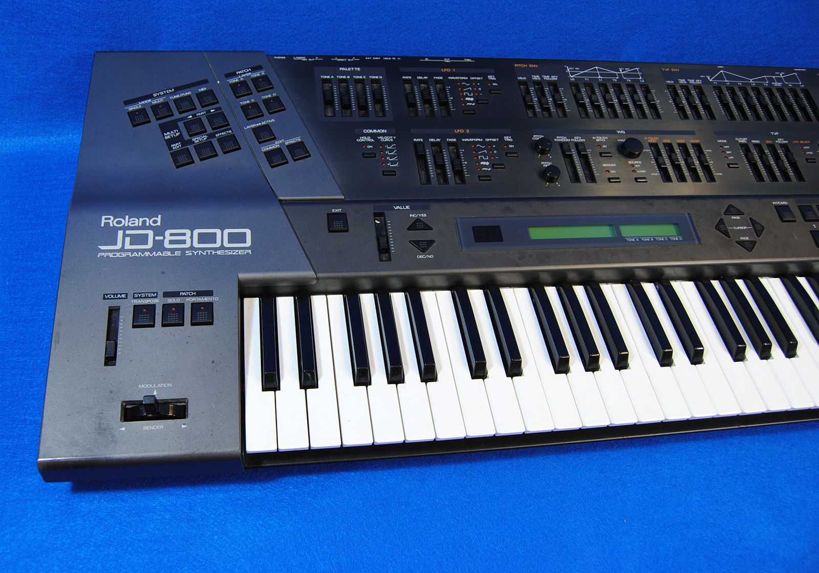 MATRIXSYNTH: Roland JD-800 SN ZC43692