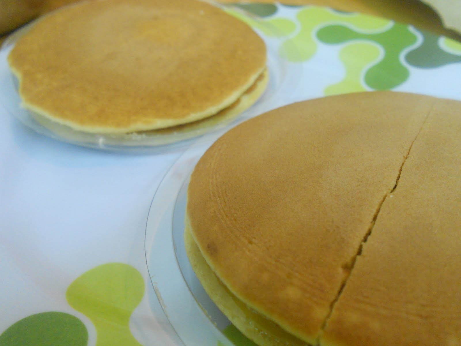 INTANBLING: dorayaki : kuih doraemon bukan fantasi
