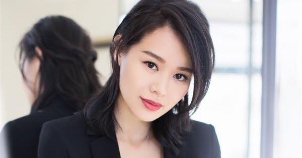 China Entertainment News: Myolie Wu poses for photo shoot