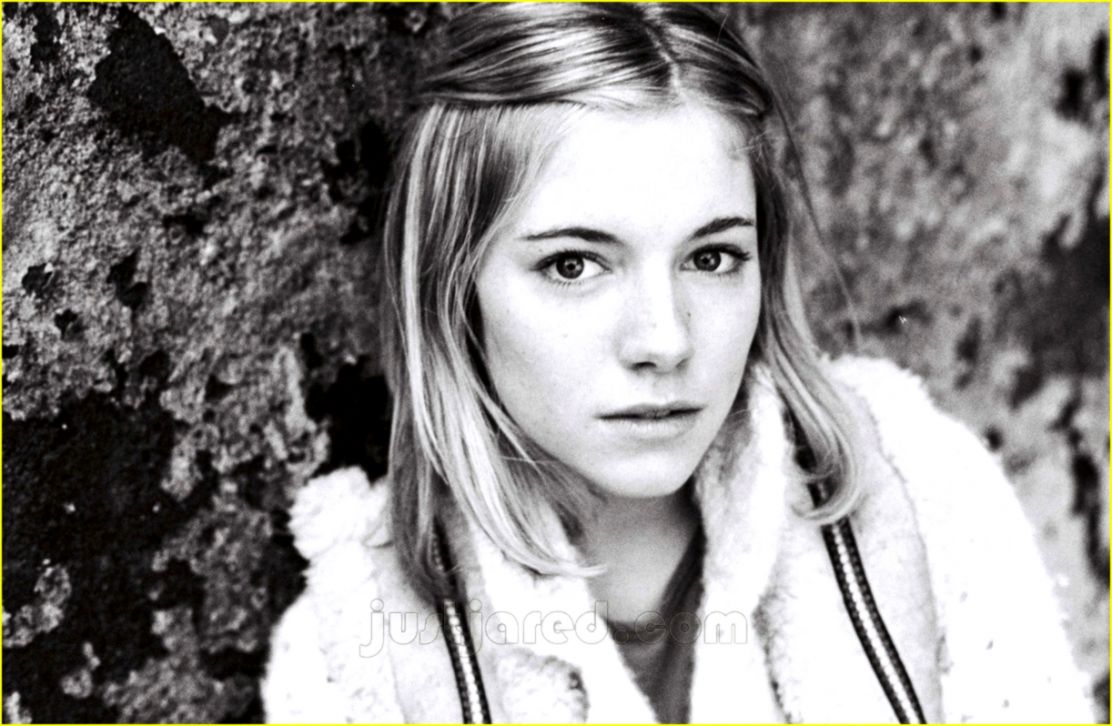 Sienna Miller Model | Wallpaper Background HD