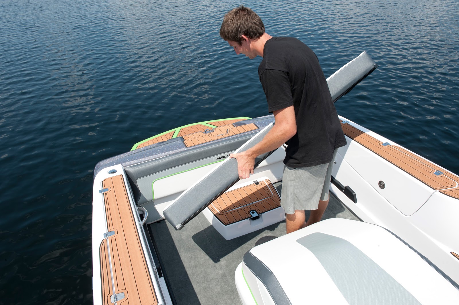 SeaDek Installed On Nautiques | SeaDek Marine Products