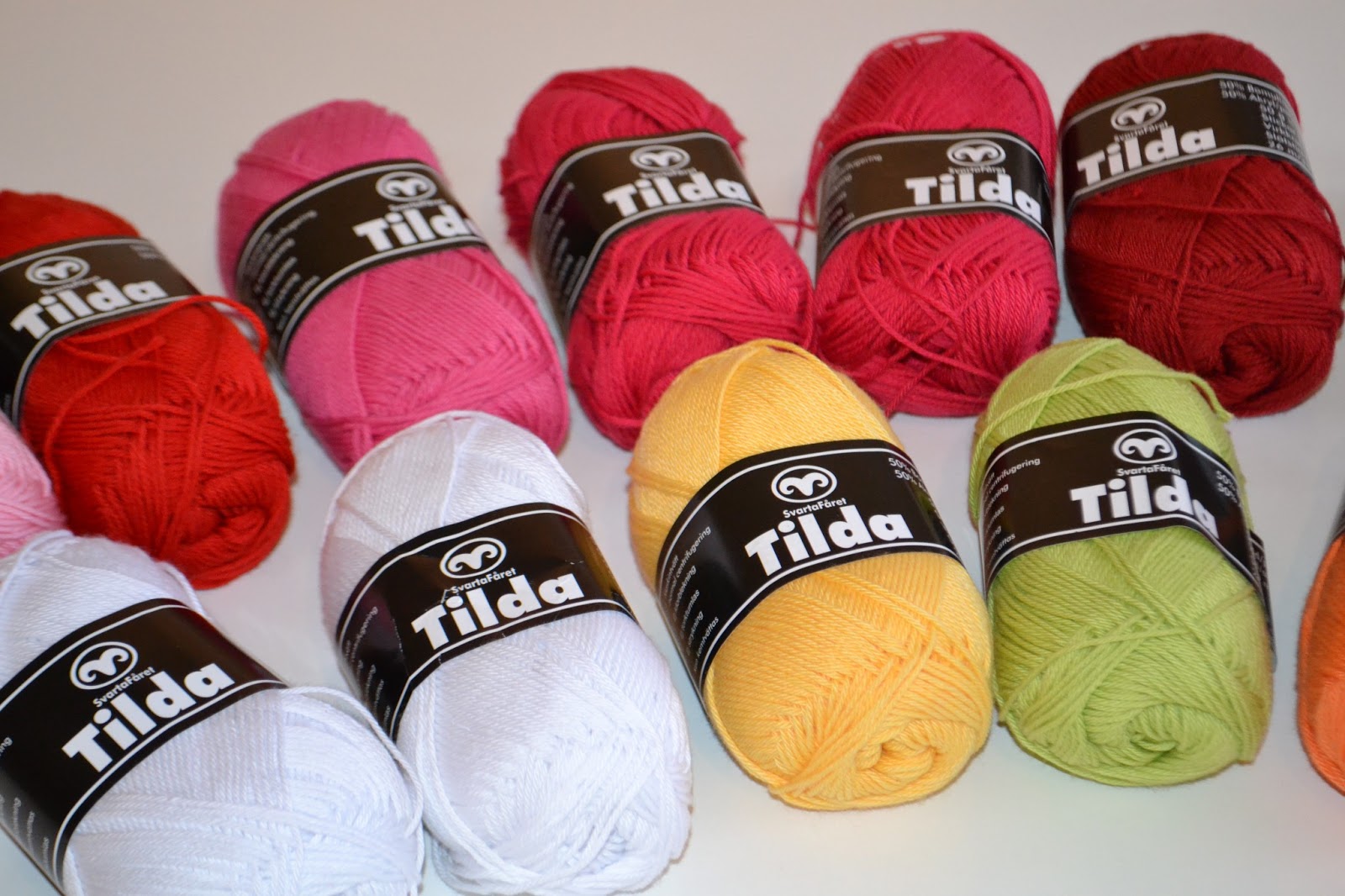 virka liten kaka: Garn!