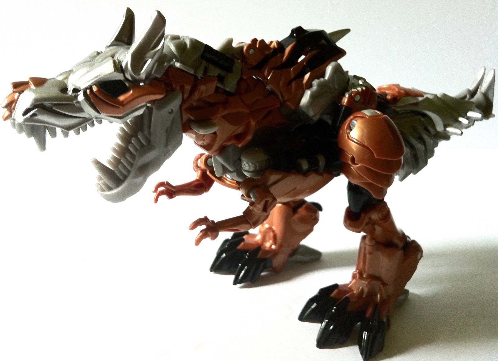 Transformers Reviews: Me Grimlock no Bozo, Me get Review.
