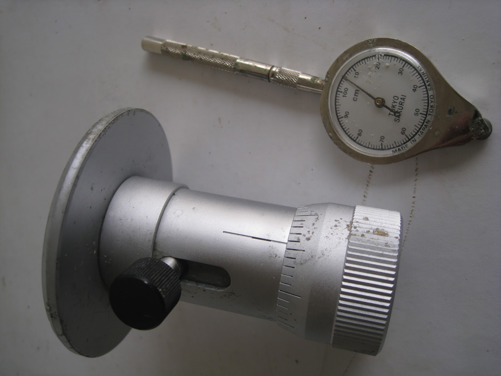 STUDIO ANTIQUE 33: PERLENGKAPAN MEJA GAMBAR DAN ALAT UKUR KERTAS UNTUK ...