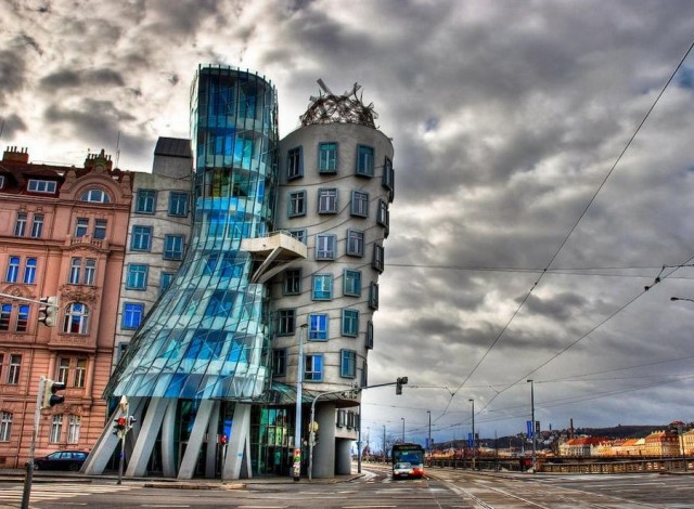 #21 Unusual Building Designs - DoRIon55 BloG