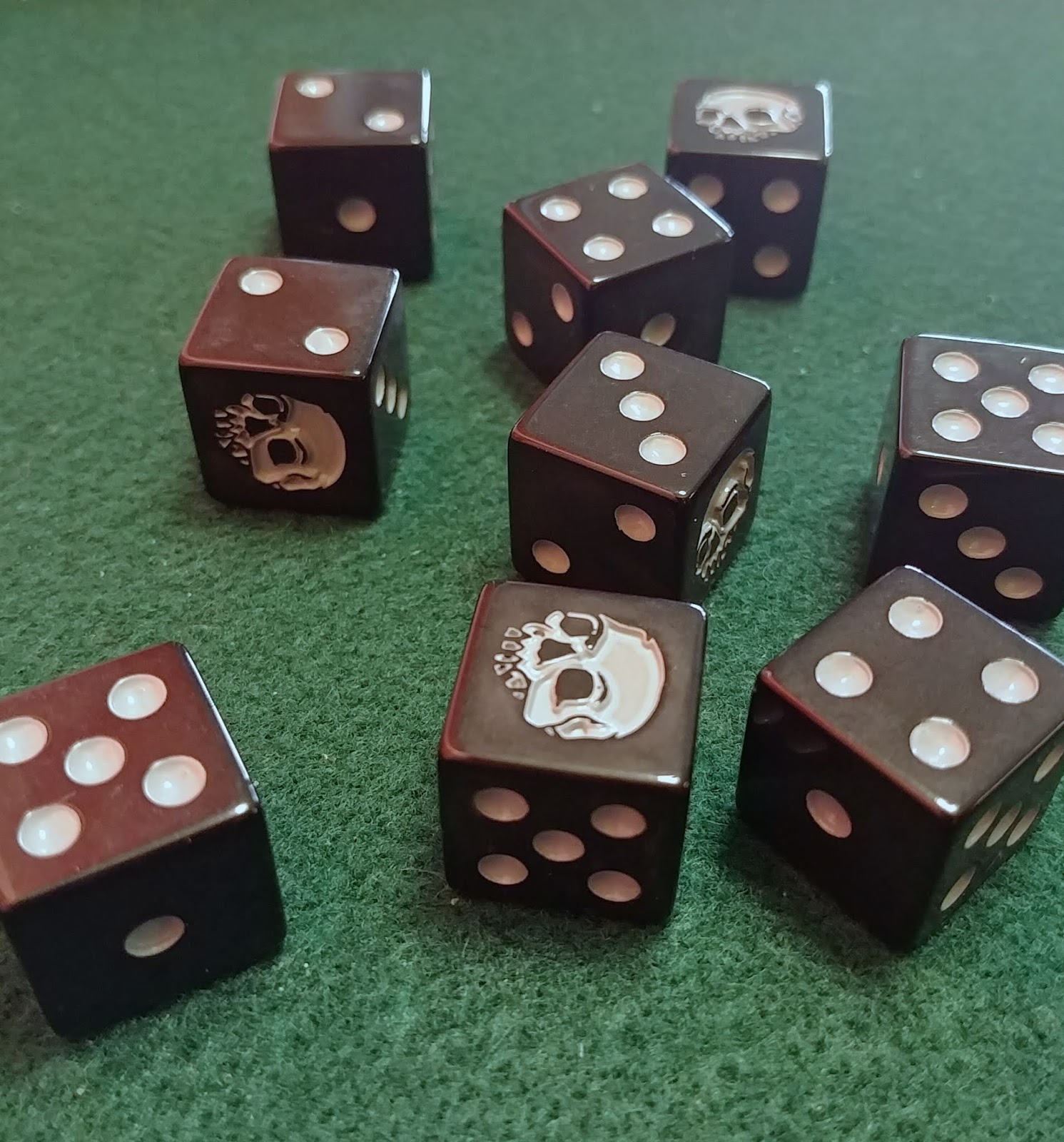 Confessions of a Reformed RPGer: Dice Delve: Skulls!