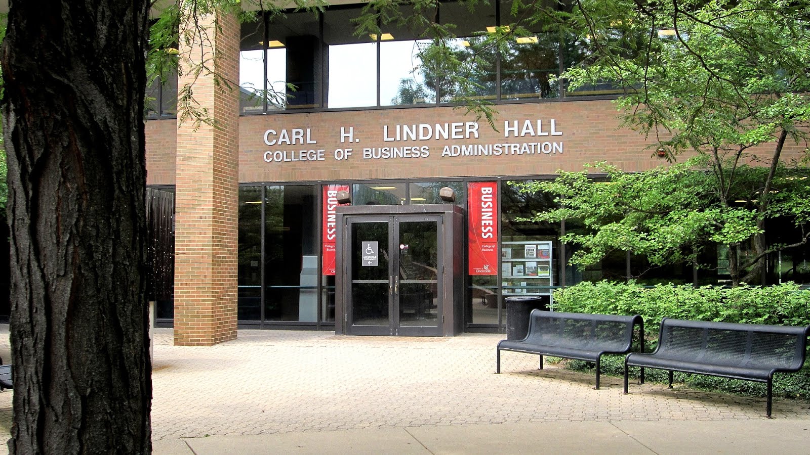 Carl H. Lindner College of Business - College Choices