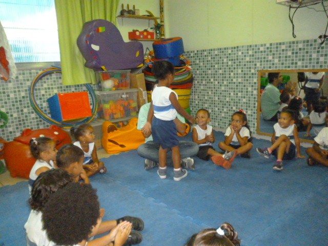 C.M.S.V. (09.18.605) Profª Eugênia Maria Veloso Marchese: ATIVIDADES DA ...