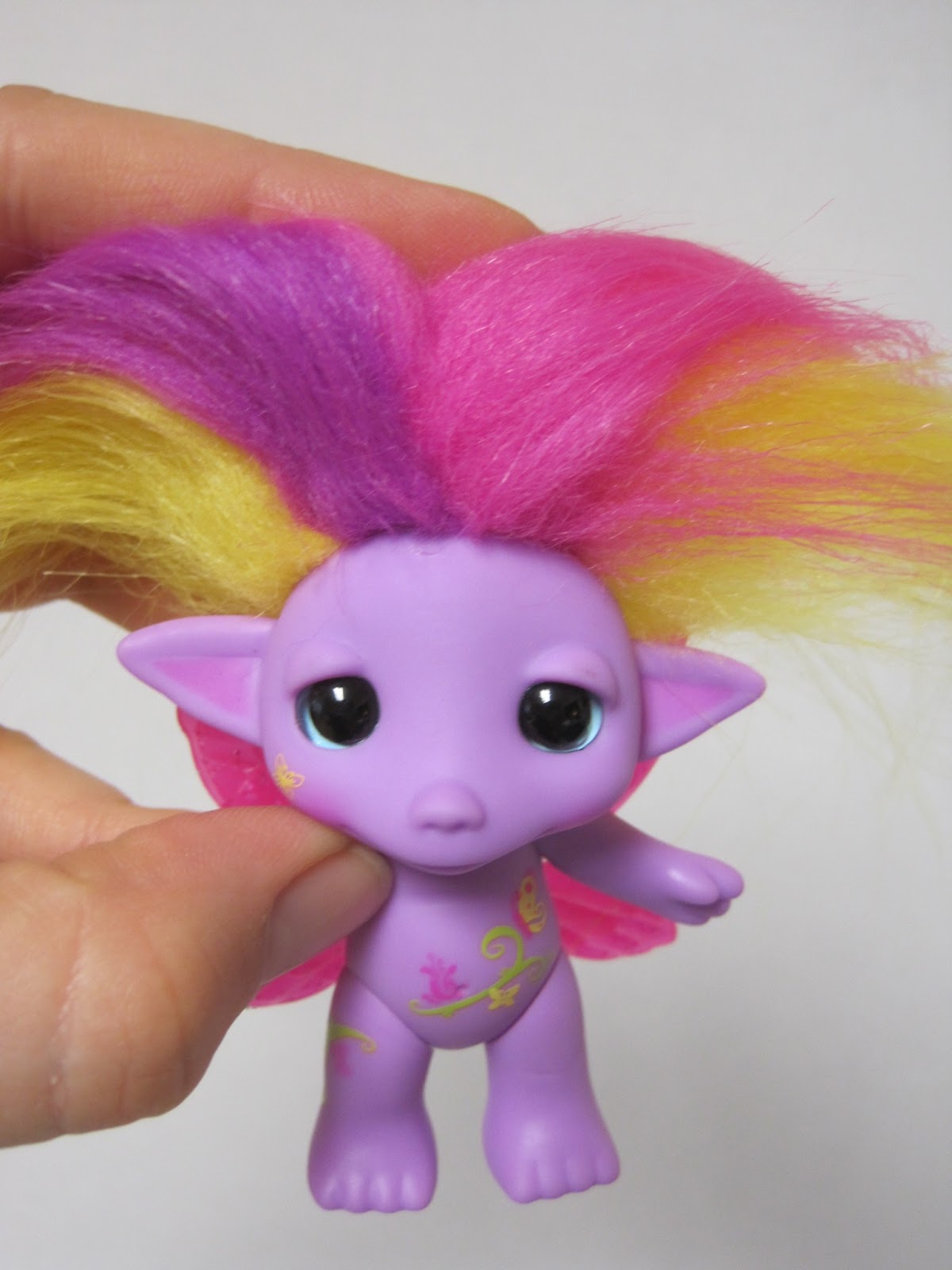 Never Grow Up: A Mom's Guide to Dolls and More: Toy Review: The Zelfs