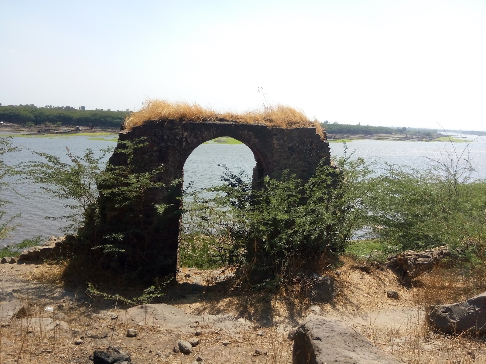 Bahadurgad Fort aka Fort of Pedgaon aka Dharmaveergad in Ahmednagar ...