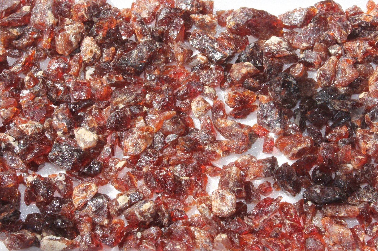 Okuhepa: Ûiba Ôas Crystals Market