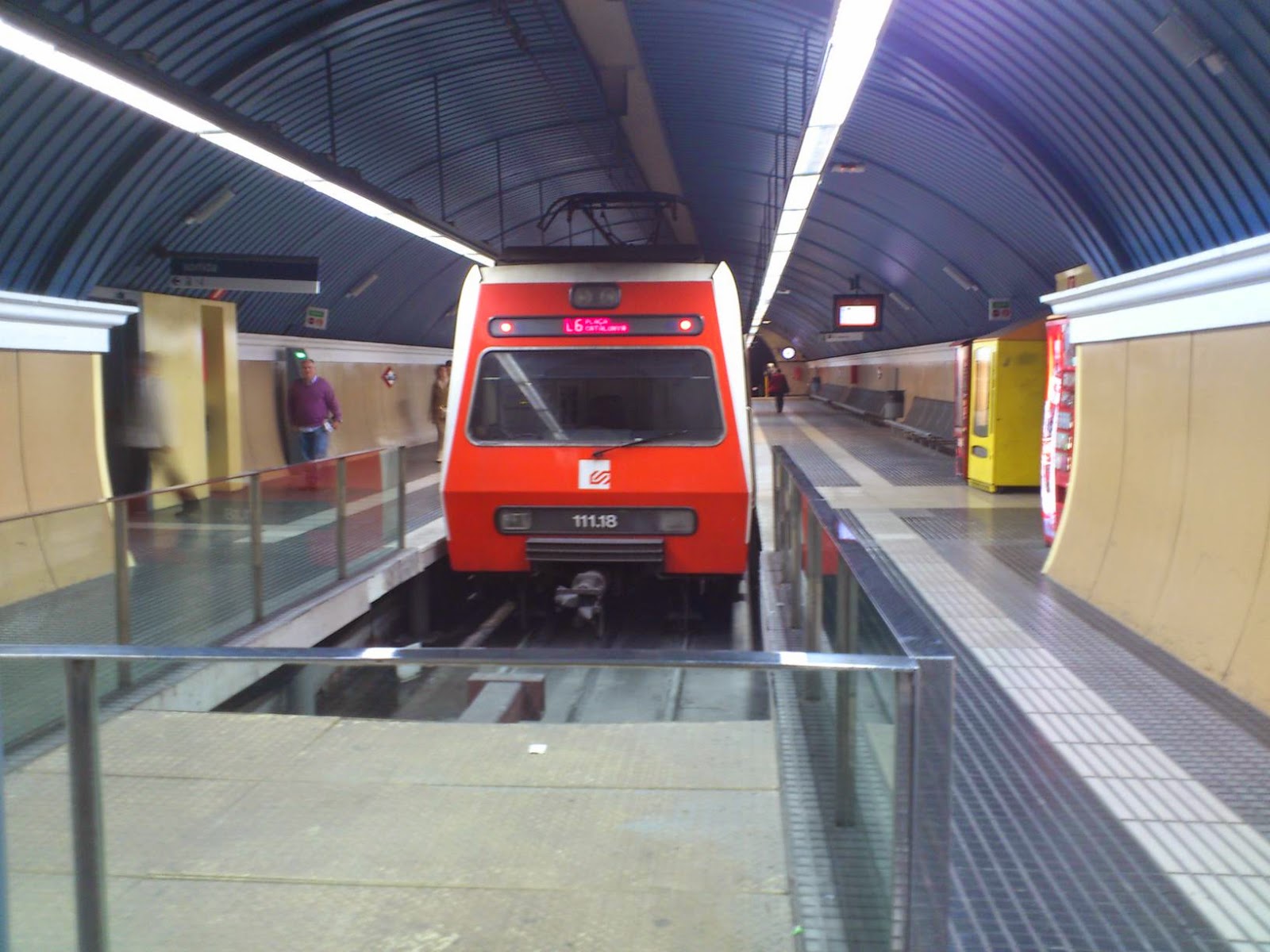 Rails sense fronteres: FGC - Unitat de tren, sèrie 111