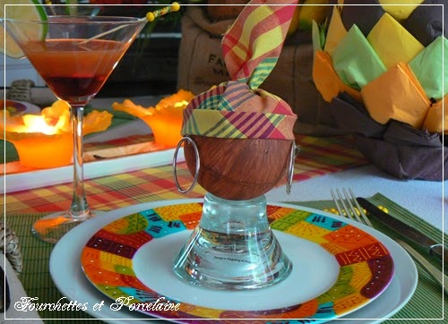 Fourchettes et Porcelaine: TABLE "CREOLE"