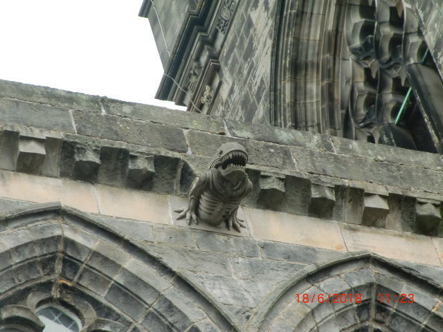 Lisa's World: PAISLEY, SCOTLAND Paisley Abbey's 'Alien' Gargoyle