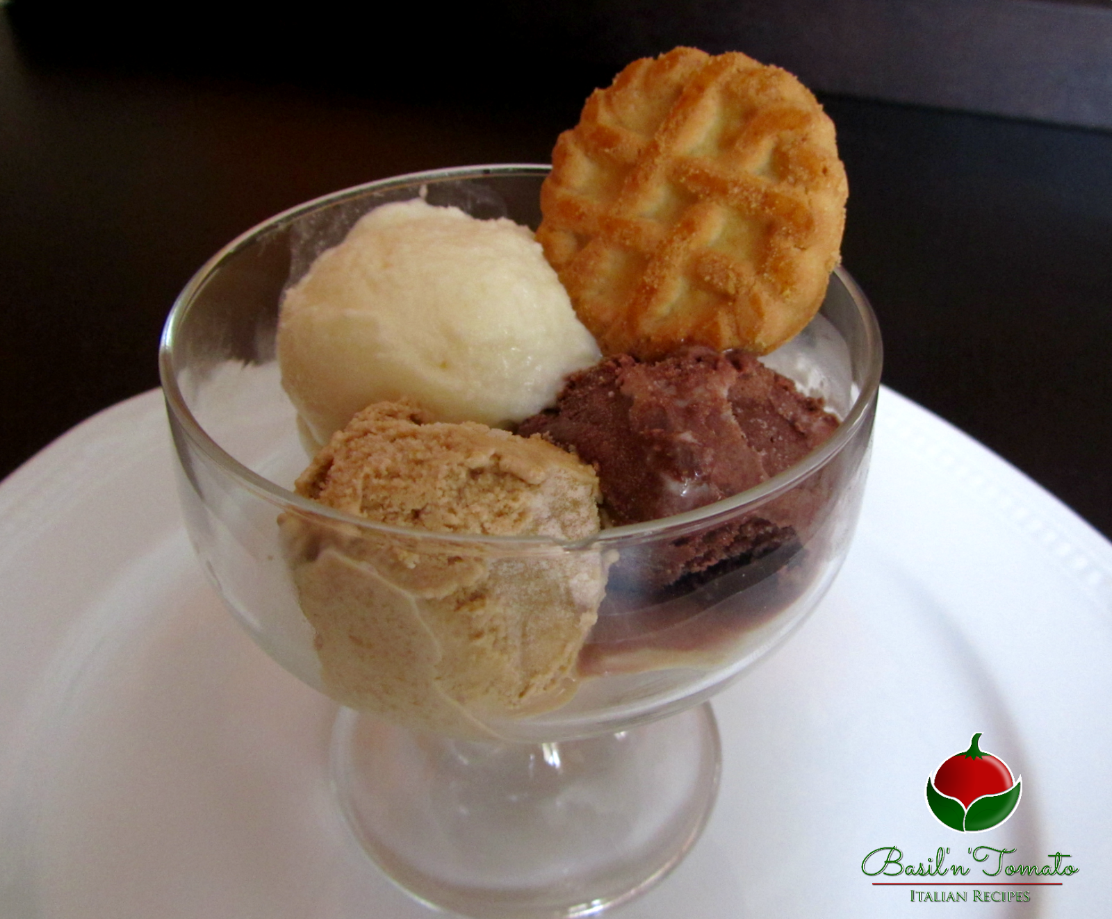 White Chocolate Gelato - Ice cream | Basil'n'Tomato: White Chocolate ...