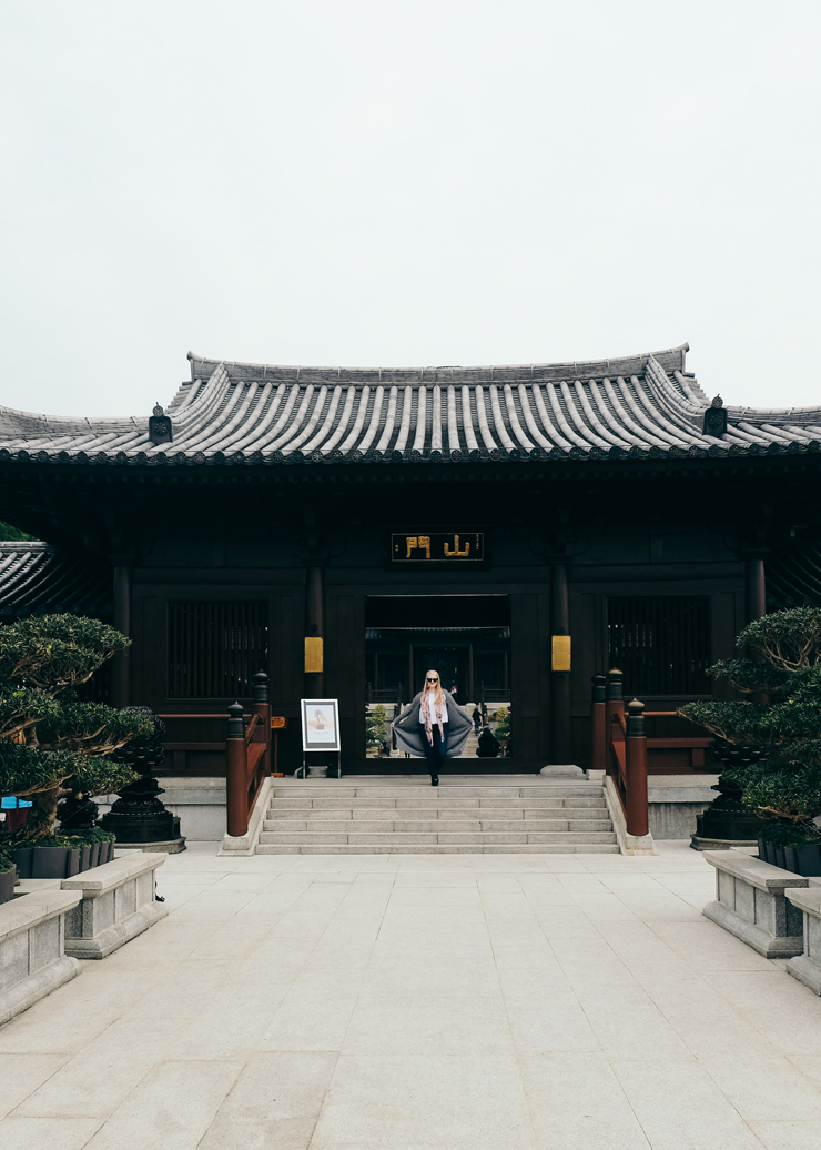 The Blush Blonde: Season Transition at Chi Lin