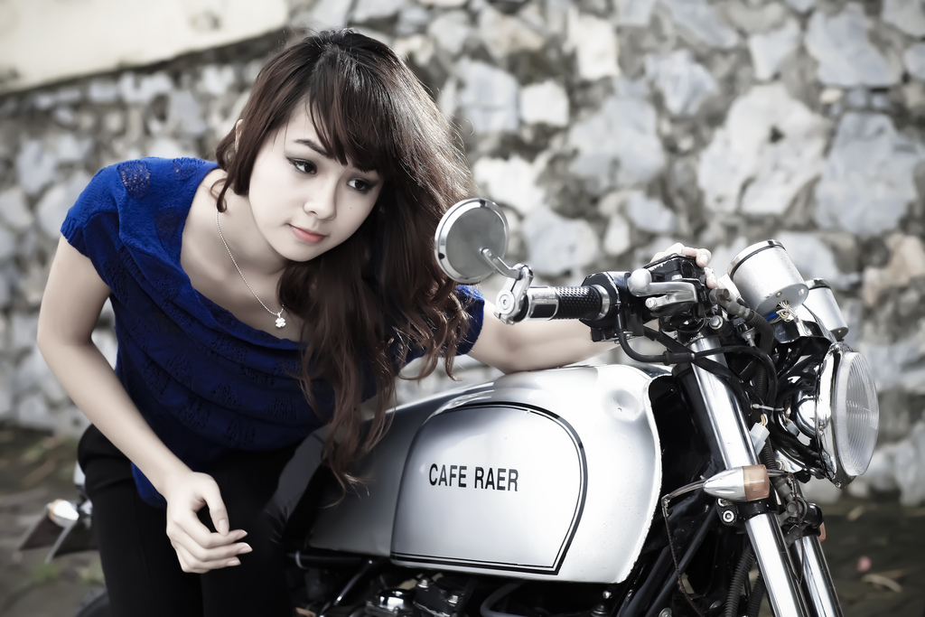 Cafè ra(c)er - Inazuma café racer