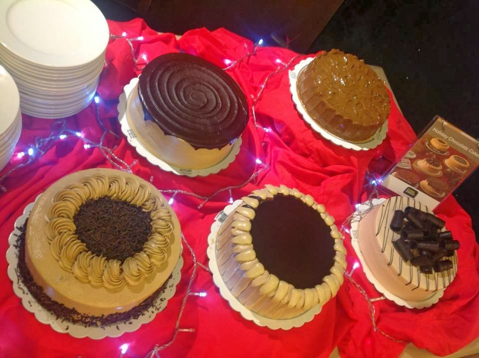 A Gift of Hope: Max's Restaurant Donates to Philippine Red Cross this ...