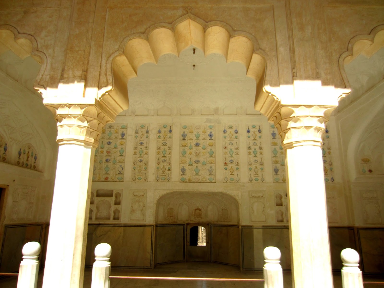 My World: The Royal Rajputana Architecture of Amber Fort