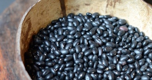 Foodwanderings: Wordless Wednesday - Black Beans