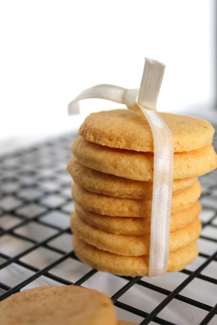 Pencil Kitchen: Cheddar Cheese Cookies