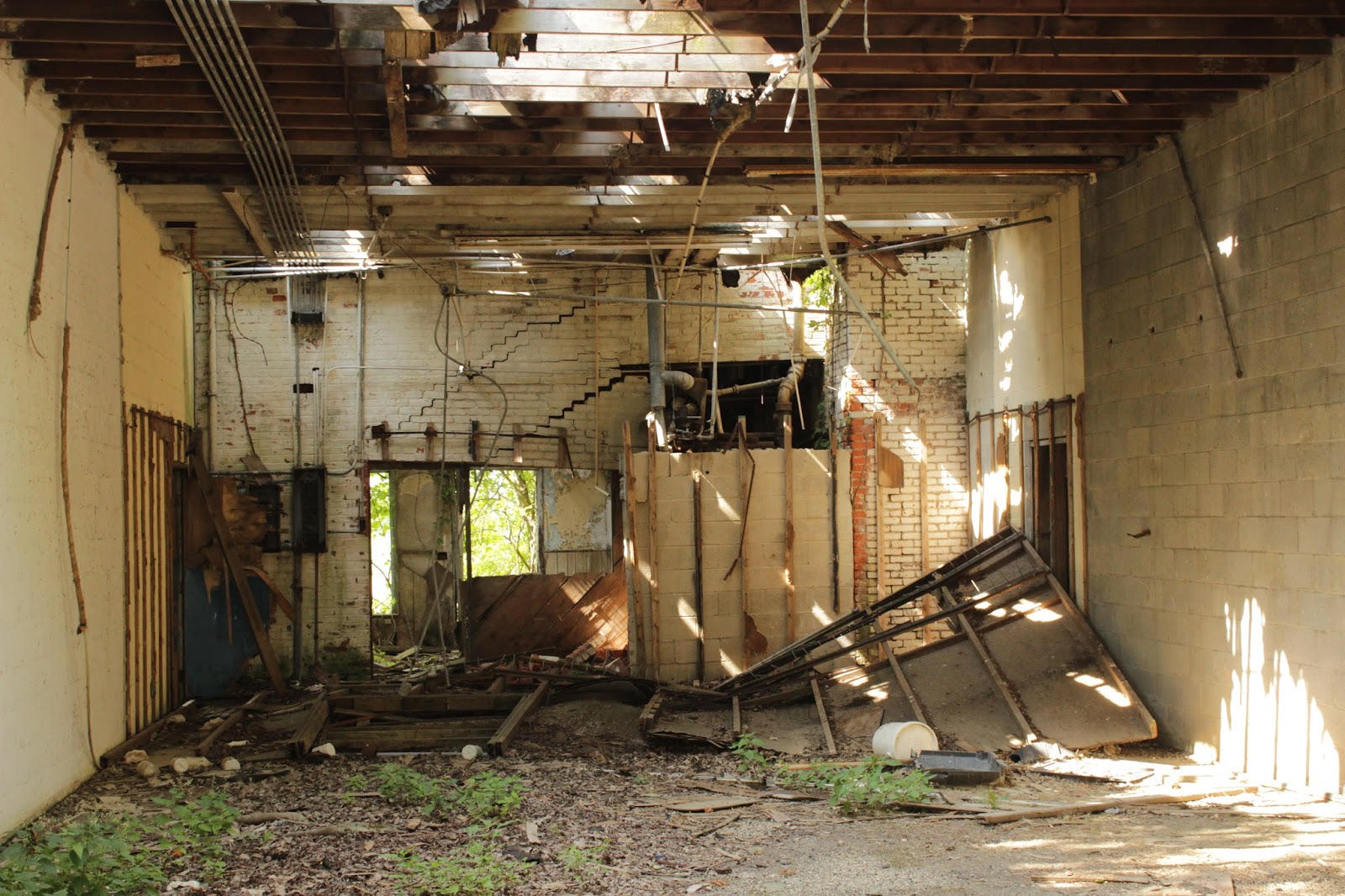 Abandoned Auto Repair Shop