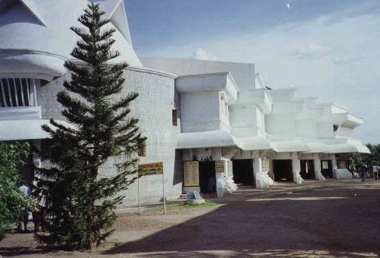 Tamilnadu Tourism: Annamalaiyar Temple – Yogi Ramsuratkumar Ashram