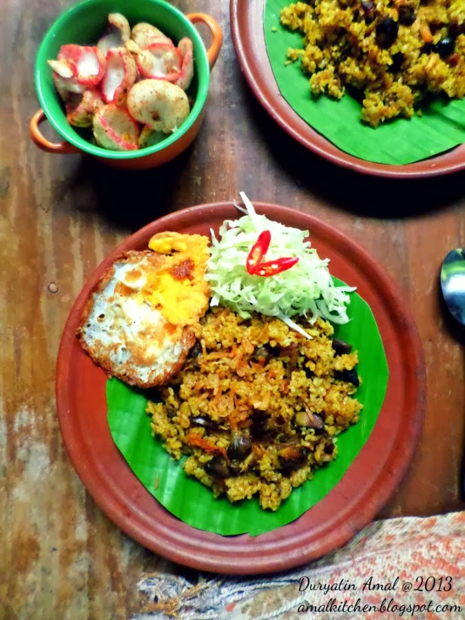 Amal's Kitchen : Simple & Easy Recipes: Nasi Goreng Kebuli Kari Ayam