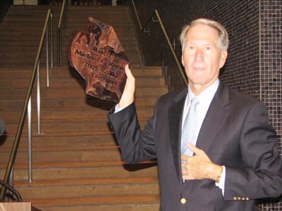 MSEMA KWELI NI MPENZI WA MUNGU: WIKILEAKS:BALOZI ALIYEMUUMBUA JK HUYU HAPA